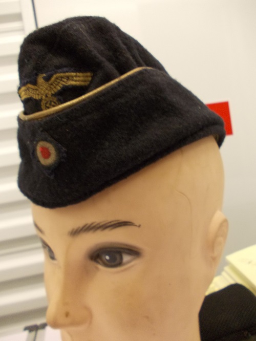 Military Headwear - Phoenix Militaria - German, British and US Military